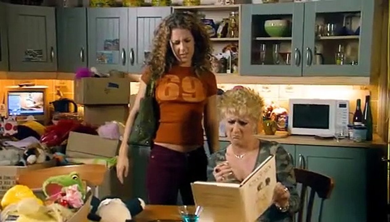 Two Pints of Lager and a Packet of Crisps - Se2 - Ep03 - Dirty Girls HD ...