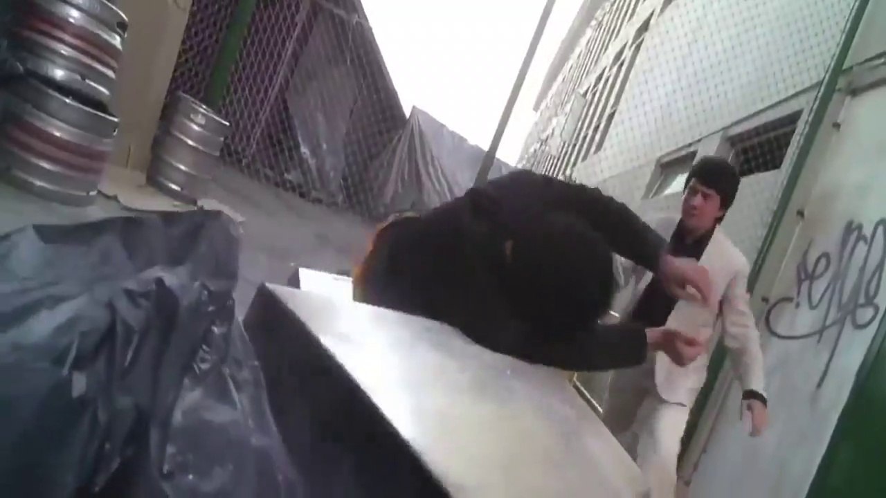 Chhin Long - Akombang Bontong Kuch - The Medallion 2003 - video Dailymotion