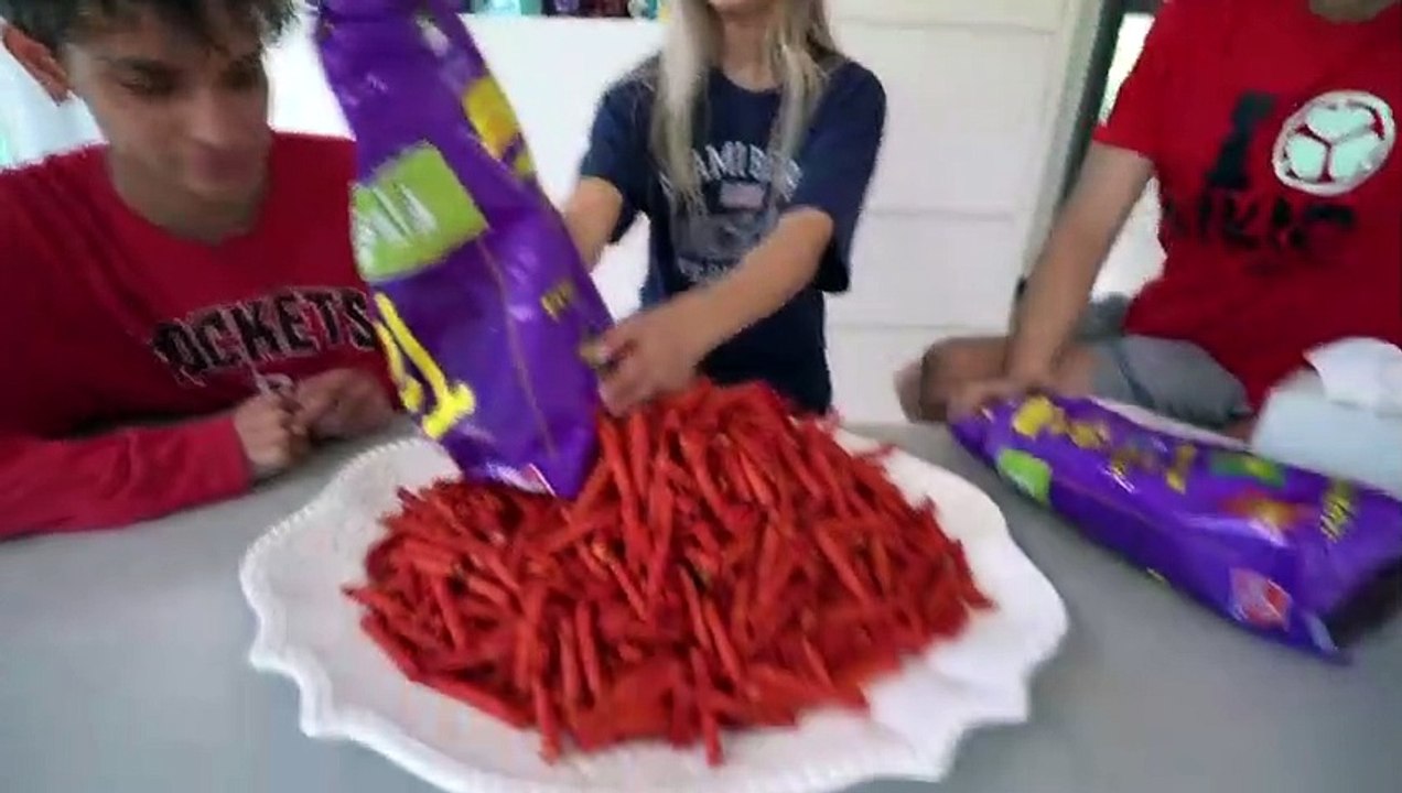 First To Finish Spicy Takis Wins CRAZY PRIZE! - video Dailymotion