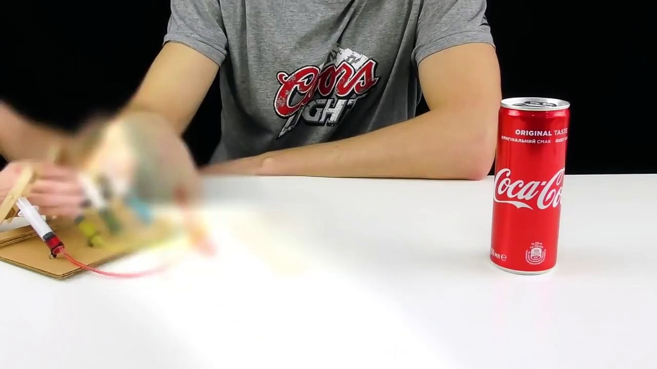 How to Make Hydraulic Powered Robotic Arm from Cardboard - video ...