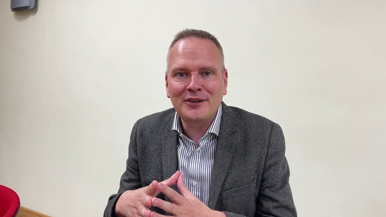 Ian White and new ITV Calendar Theme Tune - video Dailymotion