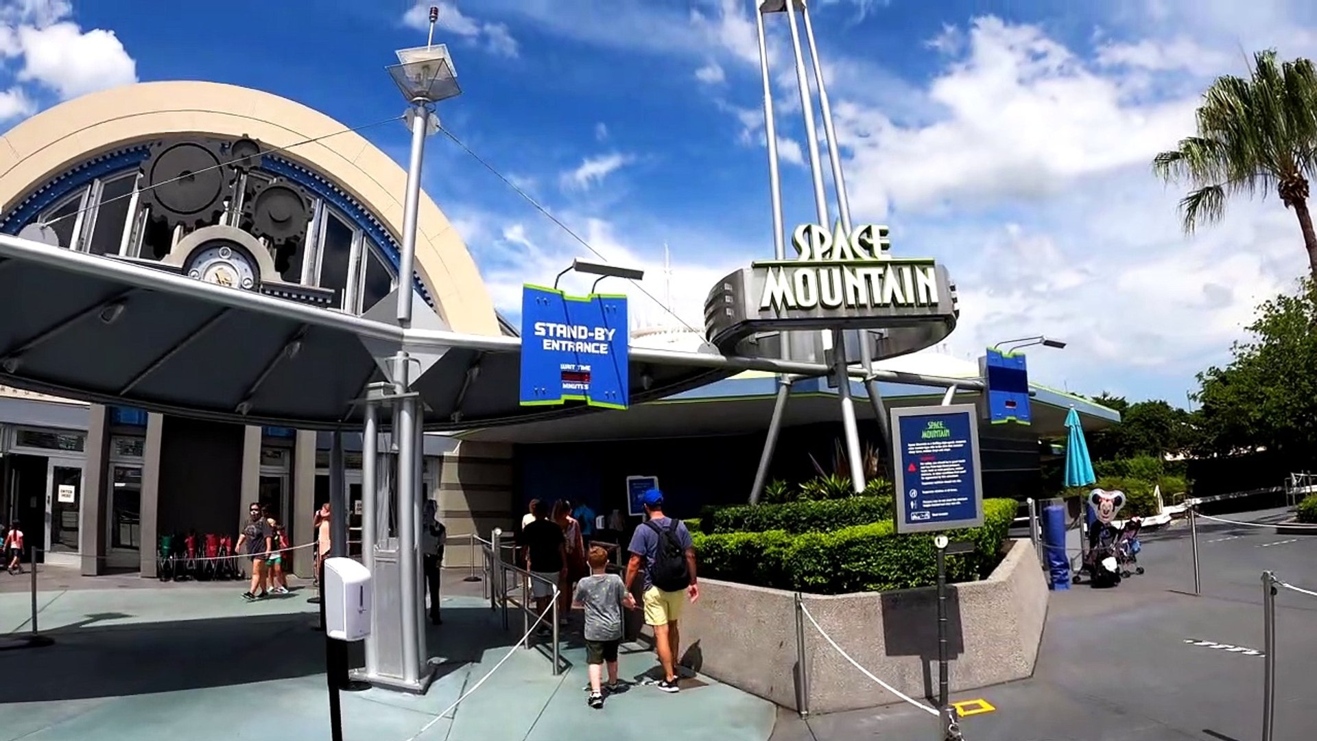 Space Mountain Entrance