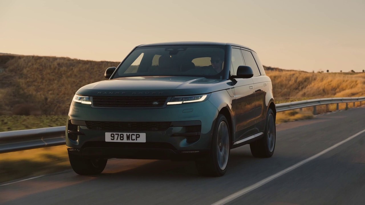 2023 Range Rover Sport SE - Interior | Drive | Giola Green | D300 ...