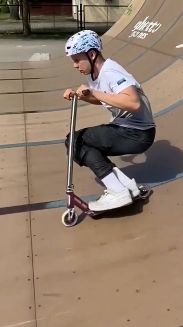 Scooter Tricks