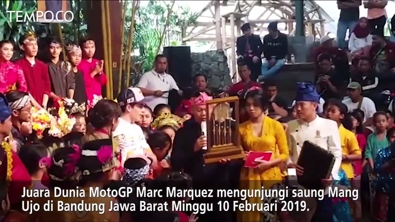 Marc Marquez Joged Angklung di Saung Mang Ujo Bandung - video Dailymotion