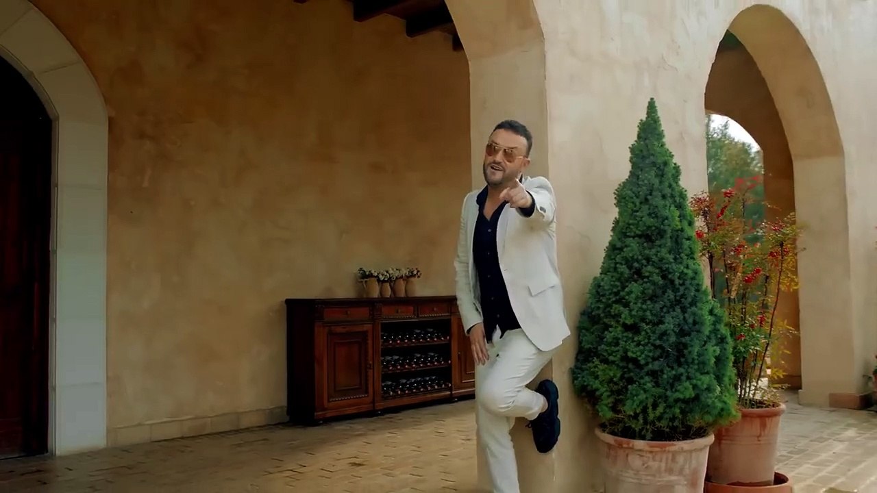 Teuta Selimi ft Altin Sulku -MERRE ZEMREN (Official Video) 2022 - Vidéo ...