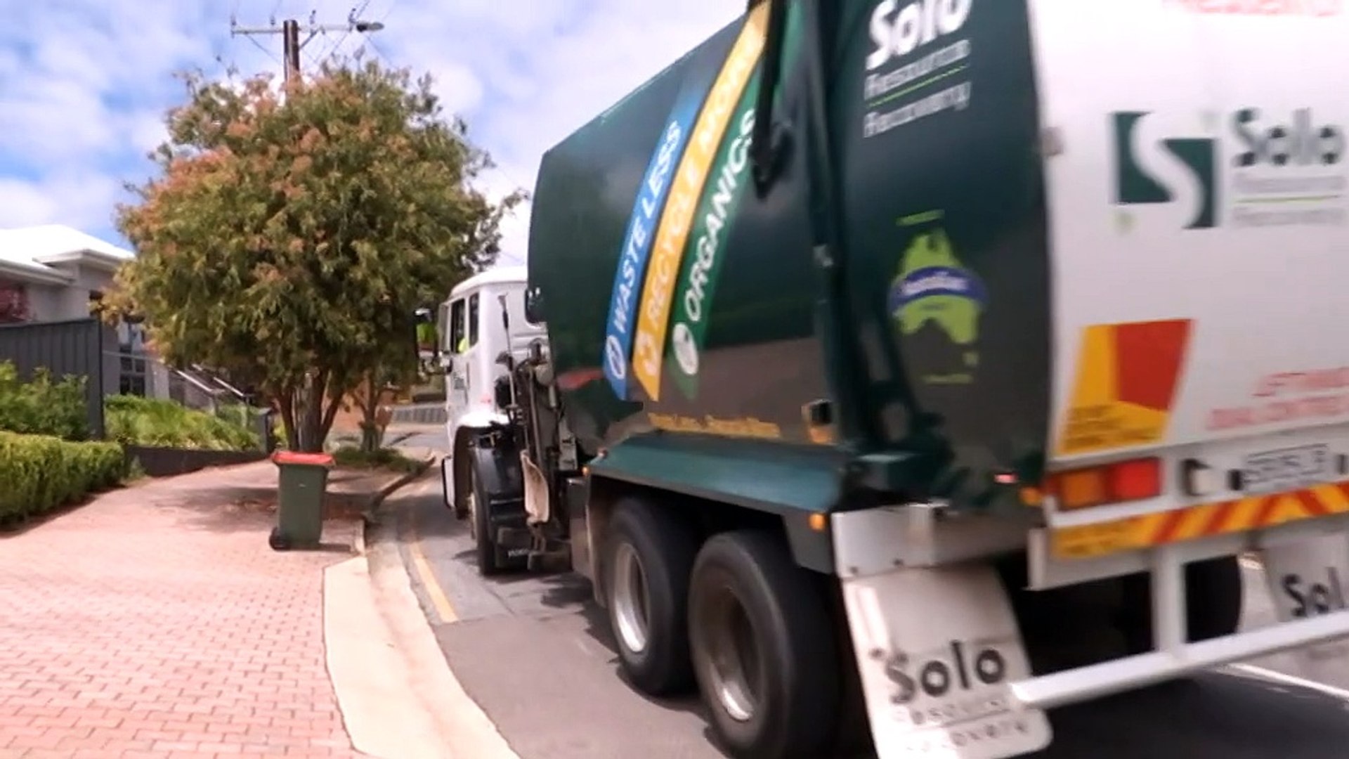 Kerbside green bin collection pushed back to 2030