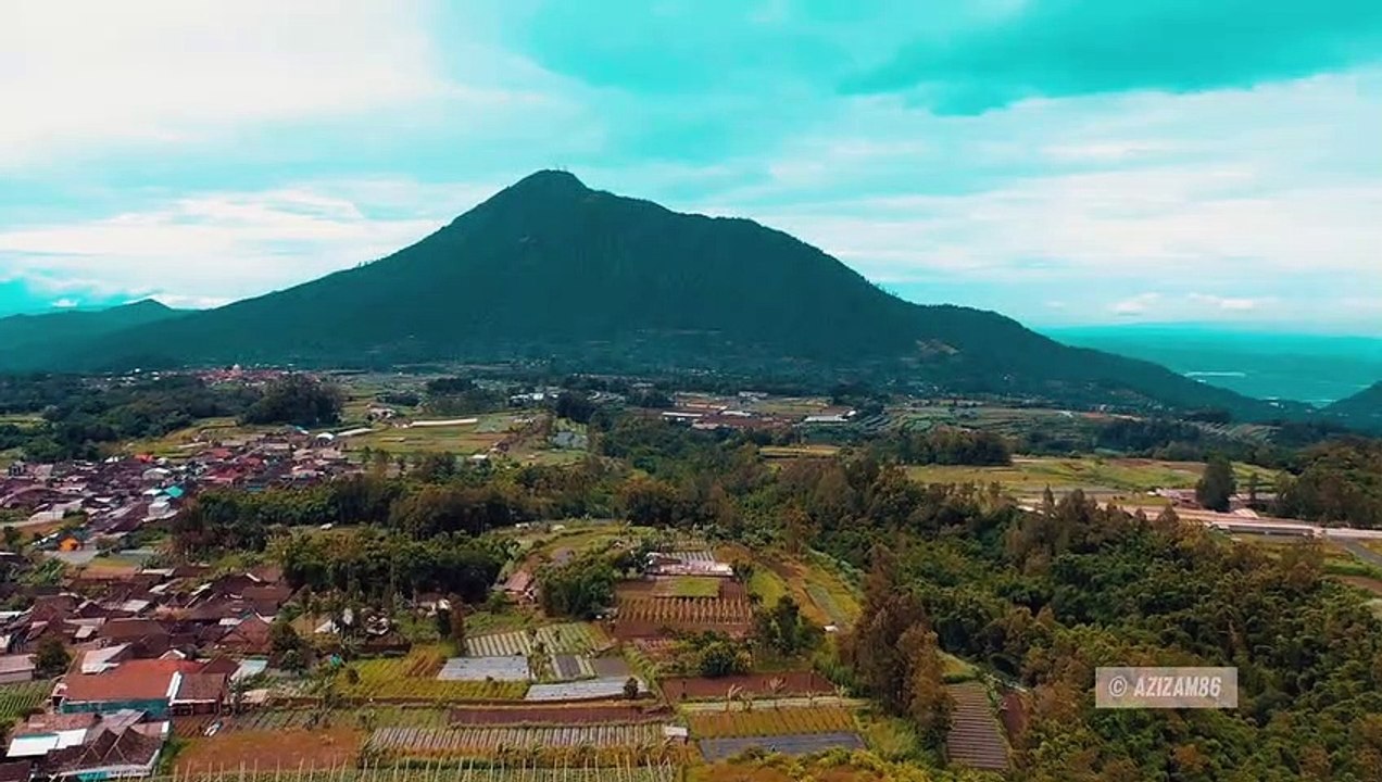 PEMANDANGAN ALAM GUNUNG DAN SAWAH INDAH _ Drone Footage 4K ULTRA HD ...