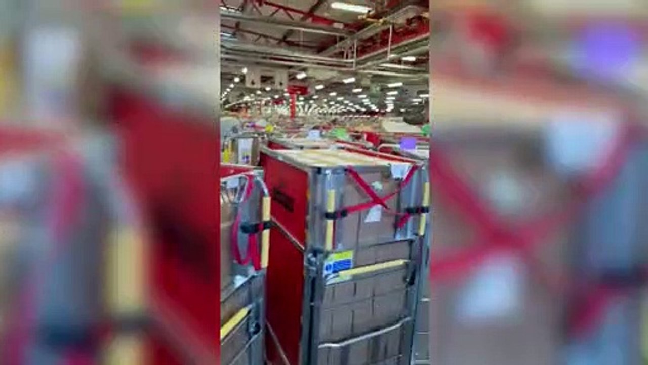 Leaked video appears to show huge backlog at Royal Mail sorting office ...