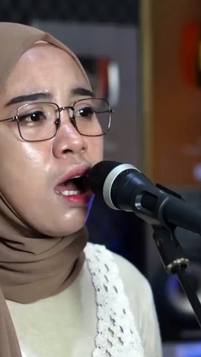 SAMPAI KAU BICARA - HIJAU DAUN (COVER INDAH YASTAMI) - Video Dailymotion