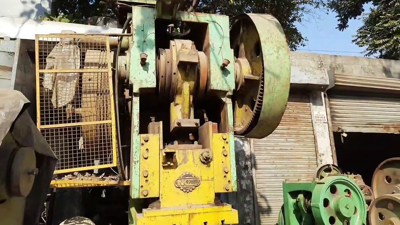 Old and new machinery power press lath milling machine - video Dailymotion