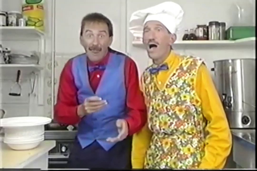 Chucklevision - 4x02- Cafe Chuckles - video Dailymotion