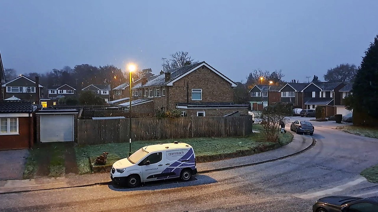 Snow Horsham 11/12/22 - video Dailymotion