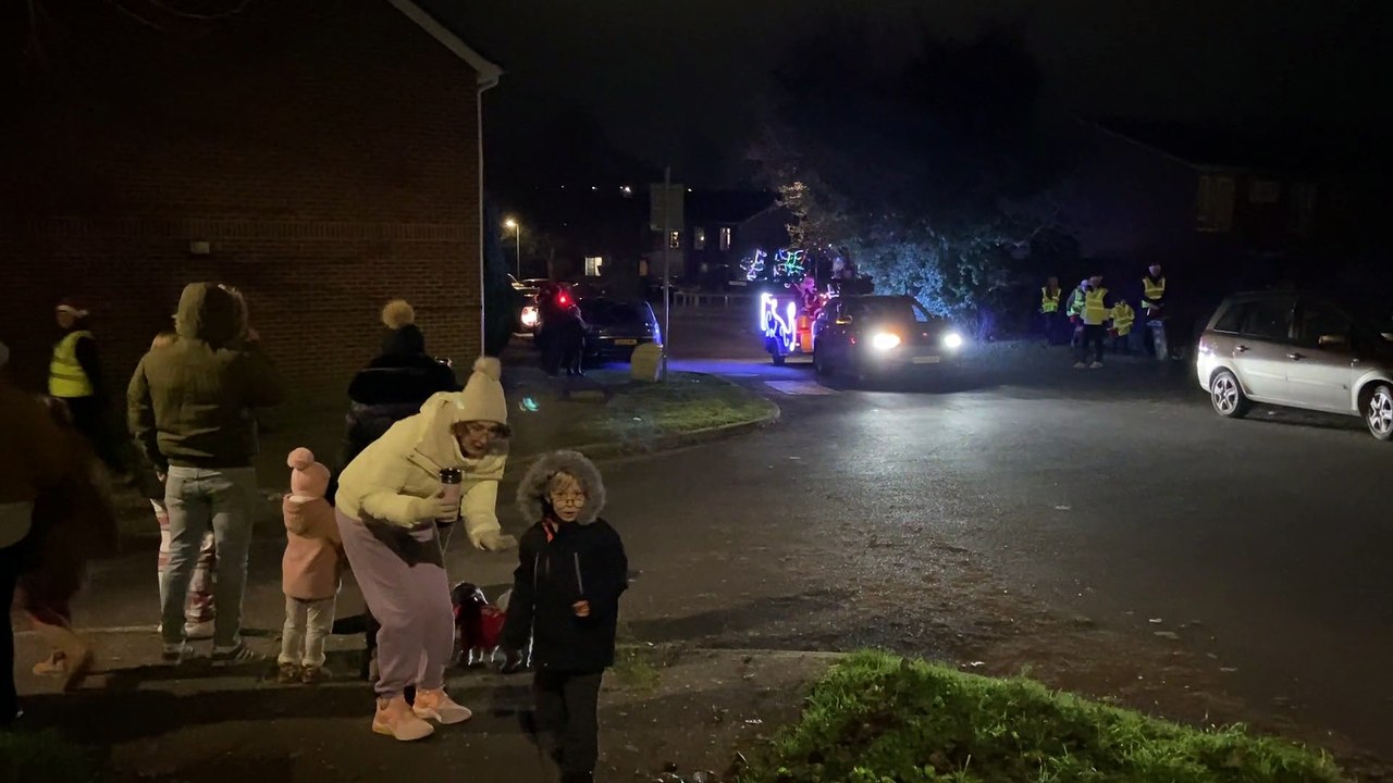 Father Christmas visits The Chantrys in Farnham on his 2022 Santa's ...