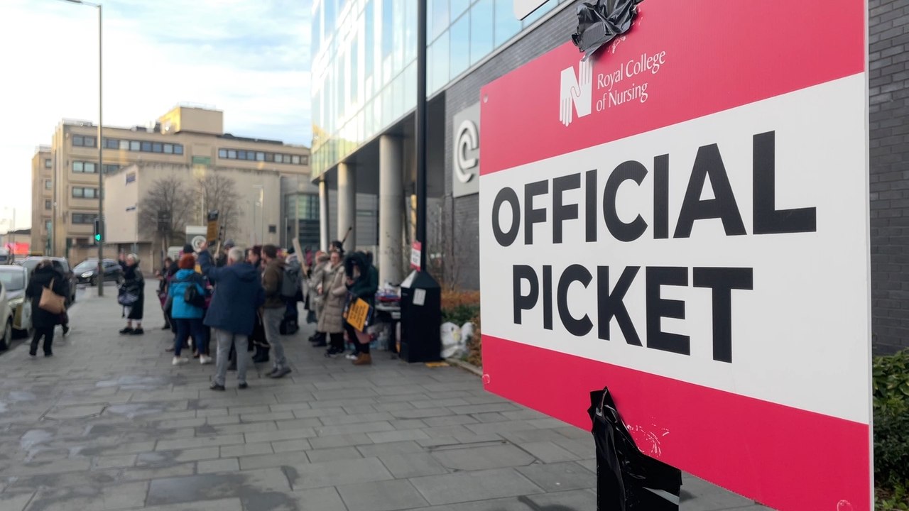 ‘100% behind them’ - Liverpool reacts as NHS nurses walk out for second ...