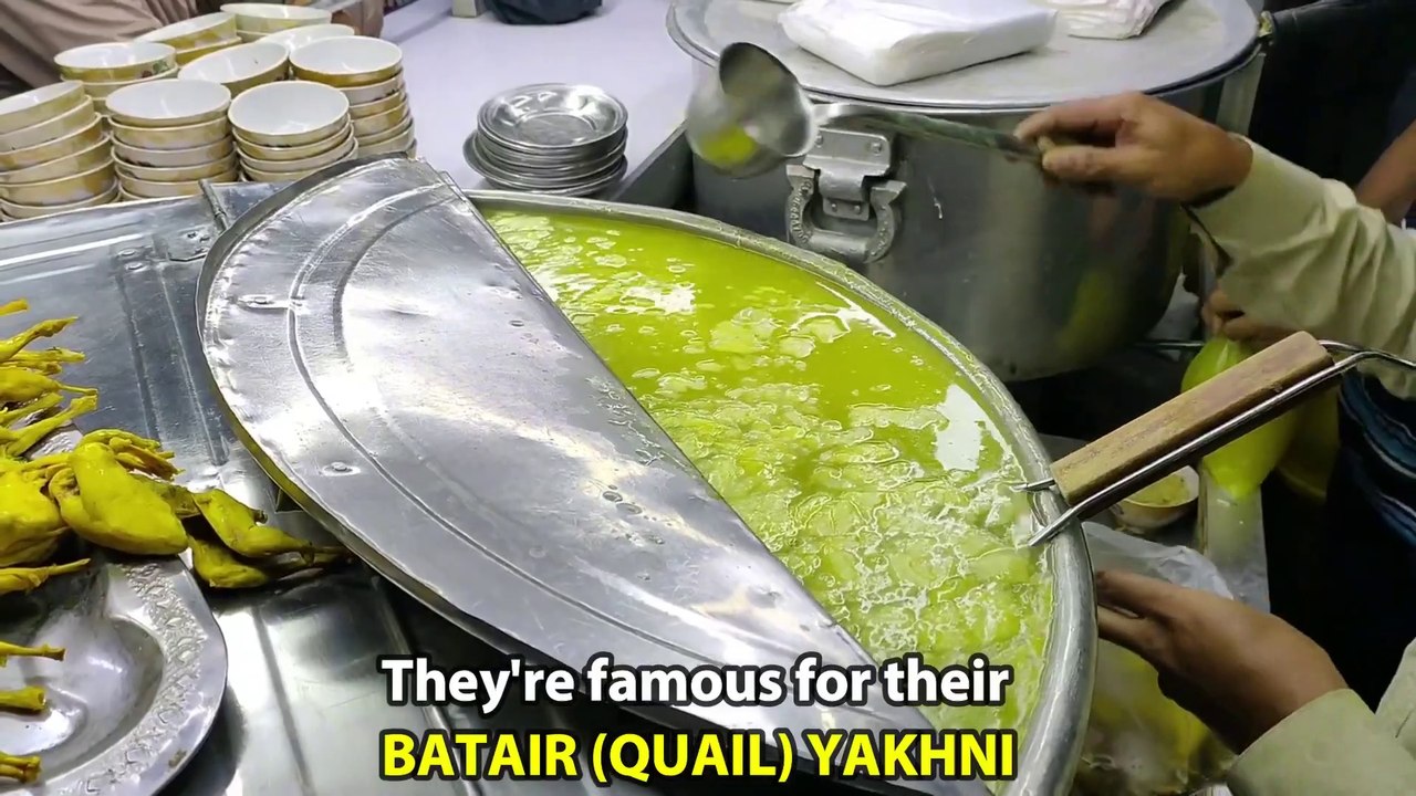Famous Batair Soup In Karachi | Batair Yakhni In Karachi | Egg Quail ...