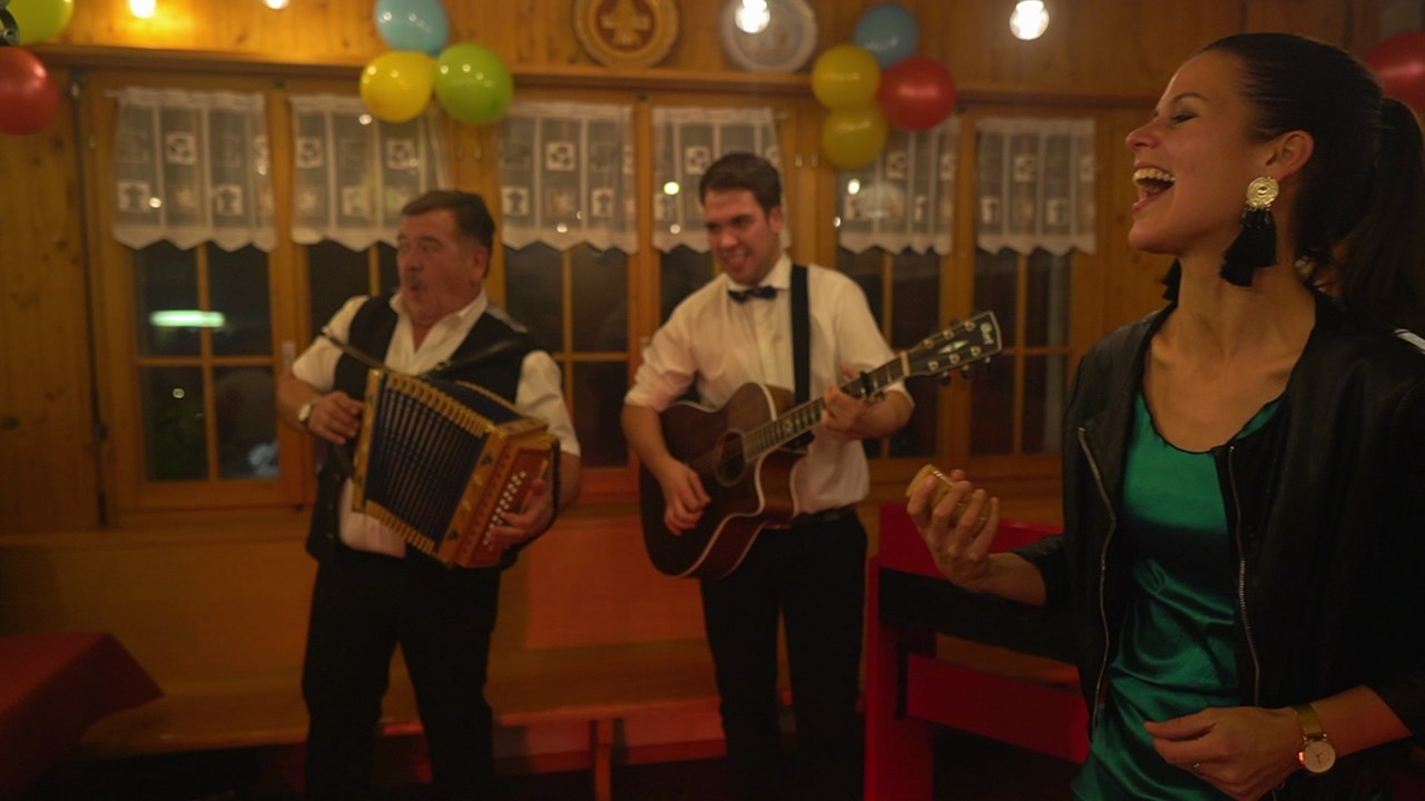 Oesch's die Dritten - Party-Bartly - video Dailymotion