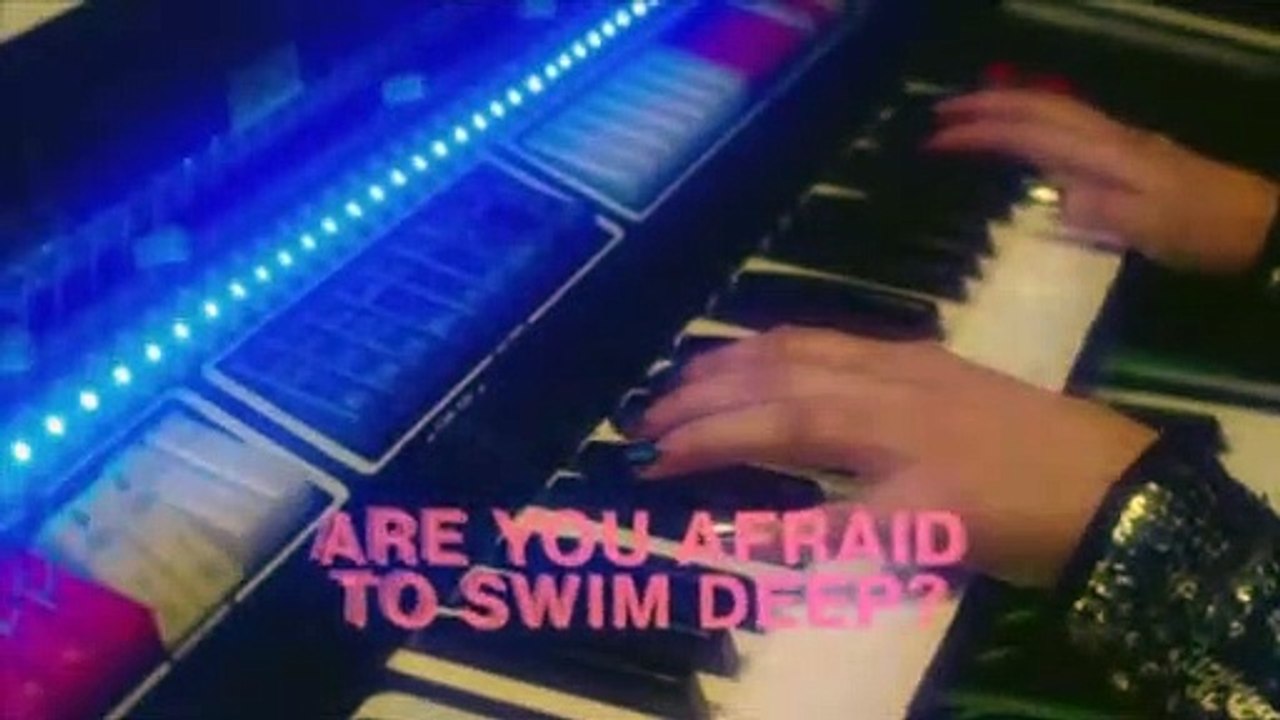 Amber_DeLaRosa _Get_to_Me_Wolfhowl_Remix_Lyric_Video - Vidéo Dailymotion