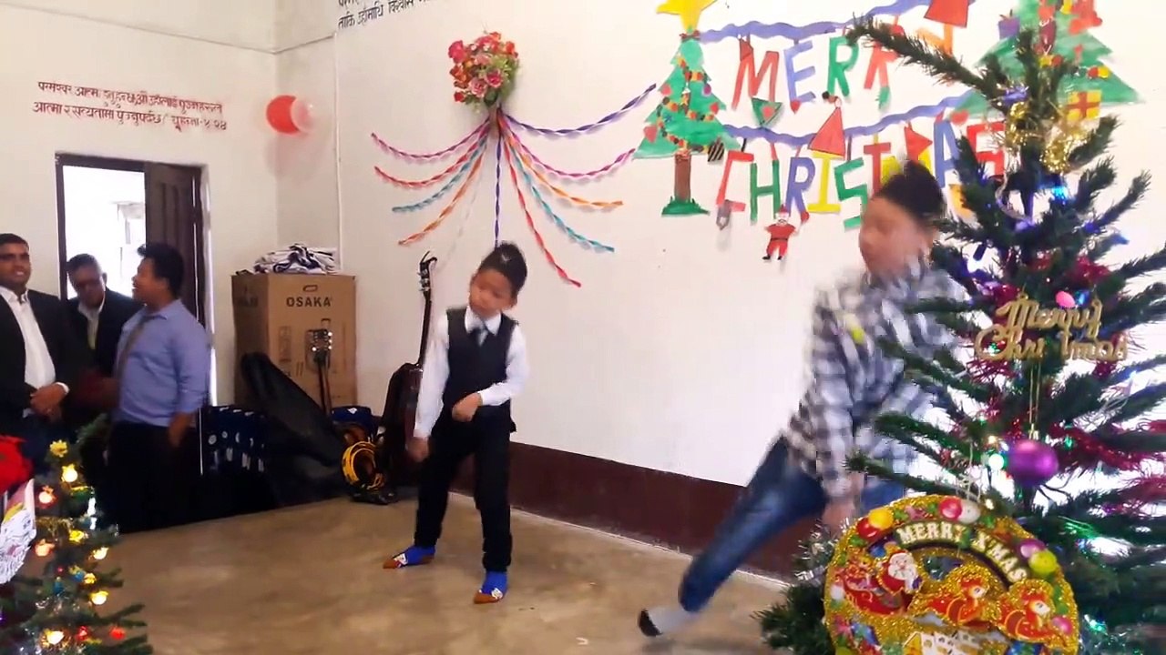 Bada din Christmas Dance | Niroj Magar & Royal Rai | Adrian Dewan - video Dailymotion