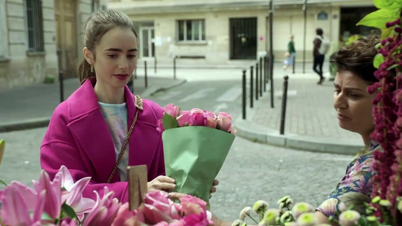 Emily in Paris - Season 1 - Episode 4 - A kiss is just a kiss - video ...