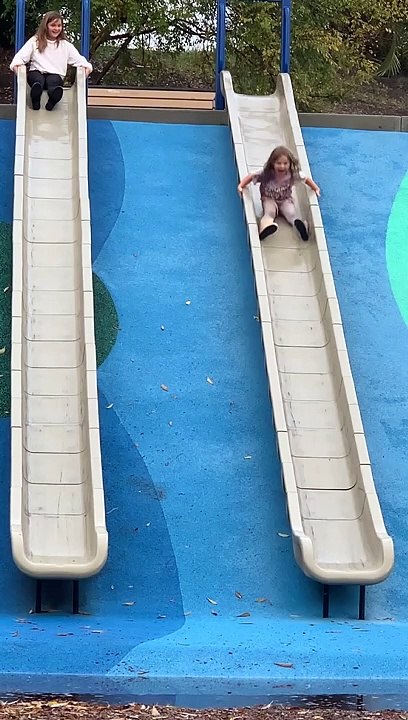 Sloan Slides Face First Into Puddle - video Dailymotion