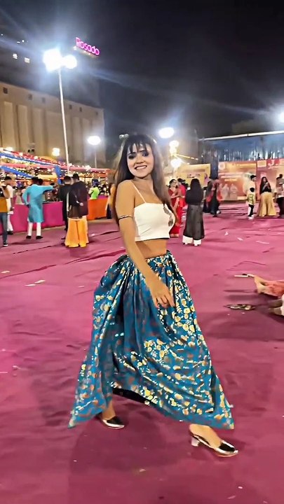 Gujju girl on stage - video Dailymotion