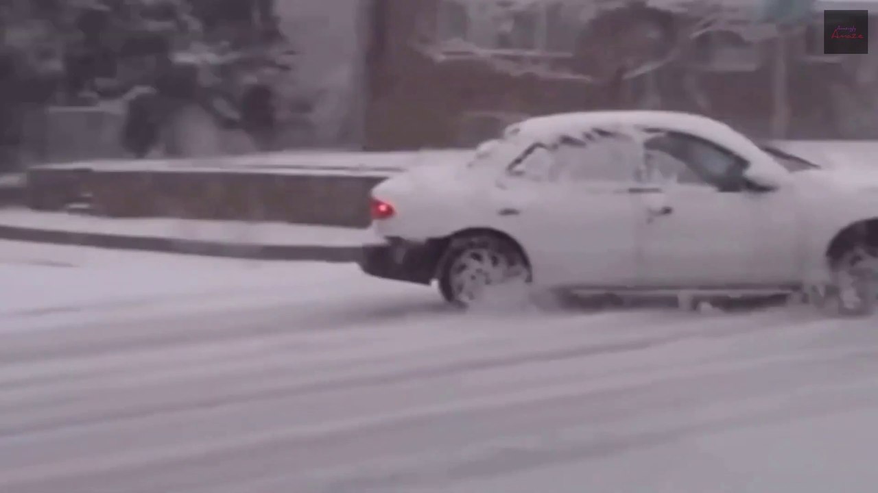 Snow Car Crash Compilations #69 Winter Driving Fails - video Dailymotion