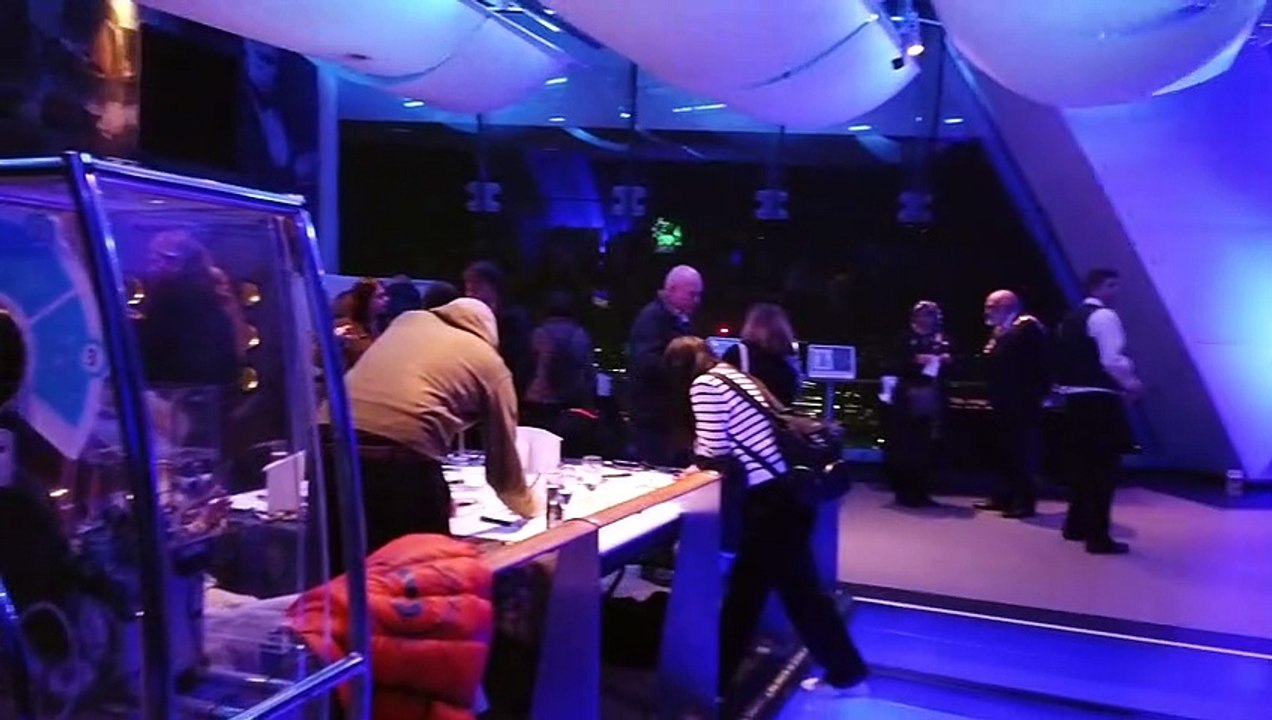 Braille Rail at Spinnaker Tower - video Dailymotion