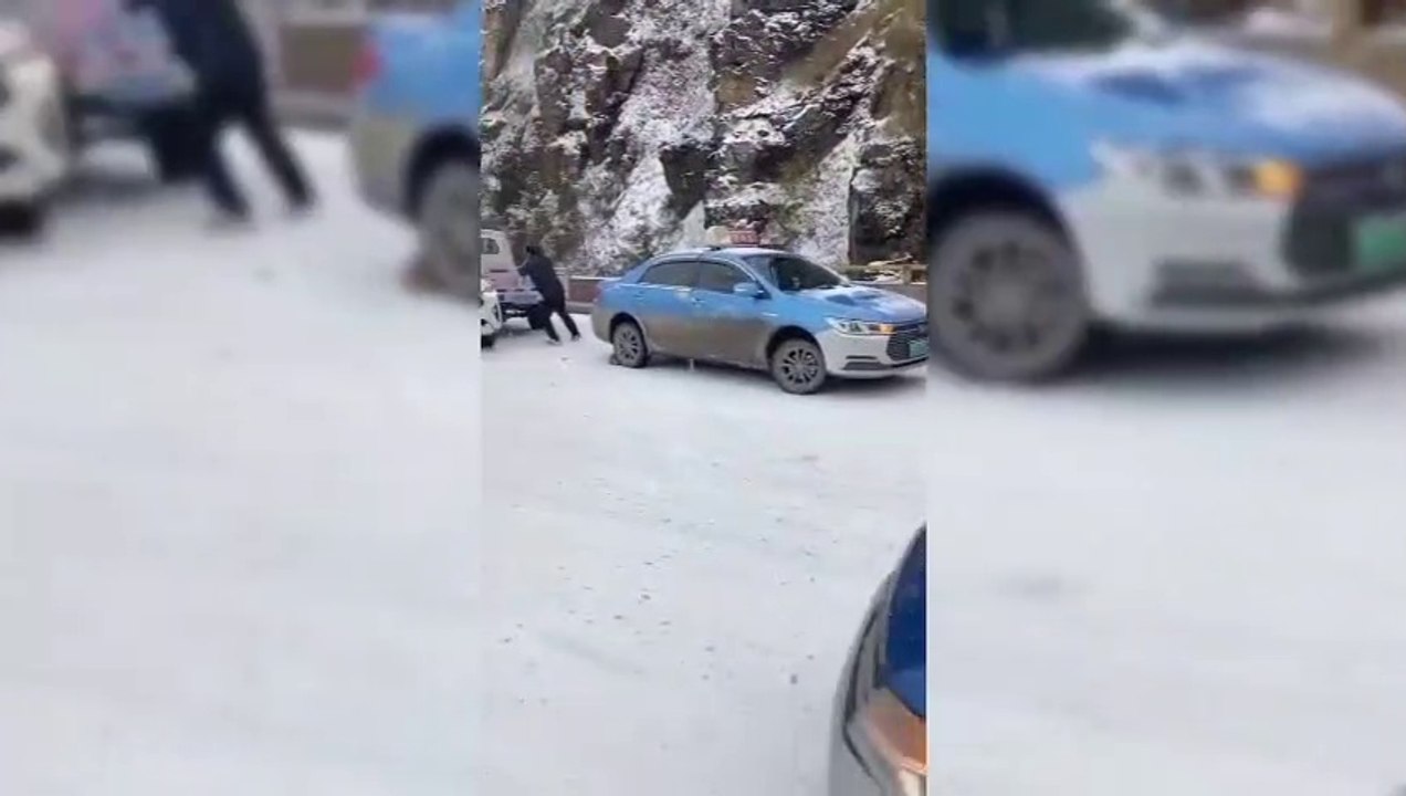 Snow Car Crash Compilations #71 Winter Driving Fails 2023 - video ...