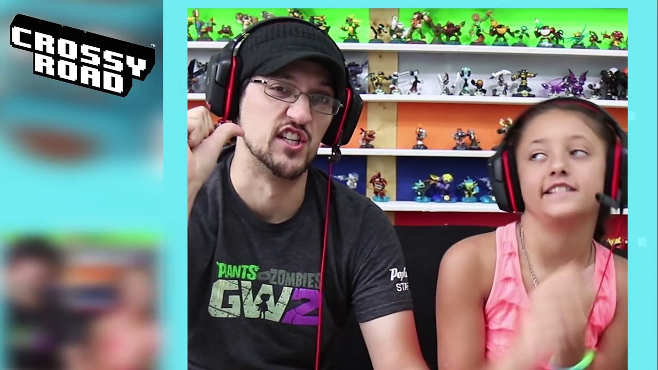 Let's Chomp on Crossy Road! PACMAN 256 Secret Characters Update (FGTEEV ...