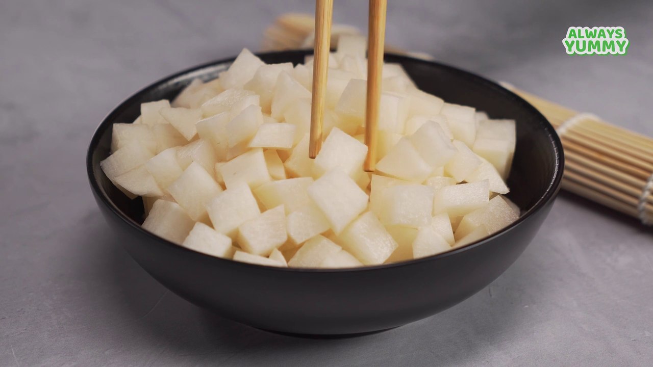 Chicken-mu( 치킨무 ) Korean Pickled Daikon Radish || Best For Fried ...