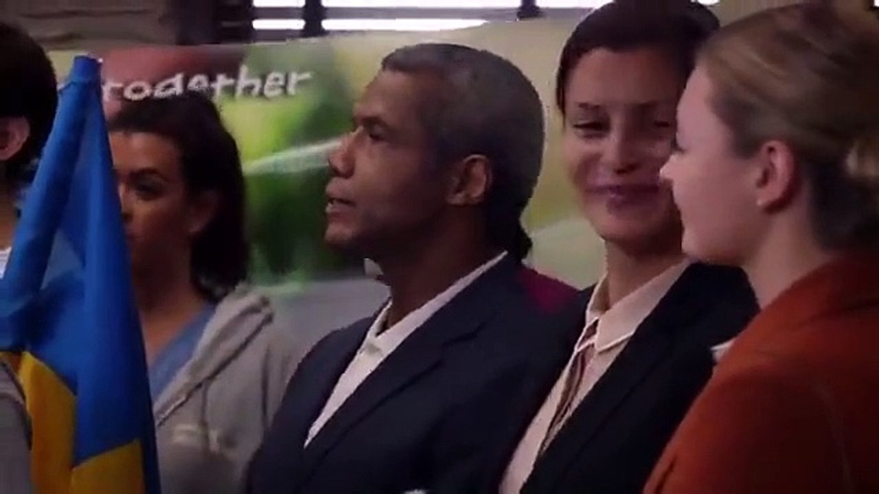 Holby City - Se19 - Ep31 - The Heart Is A Small Thing HD Watch - video Dailymotion