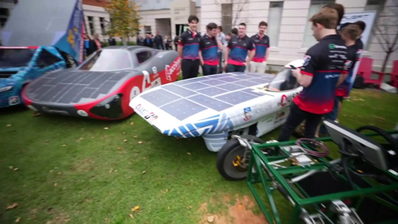 Solar powered cars to race through the outback in World Solar Challenge ...