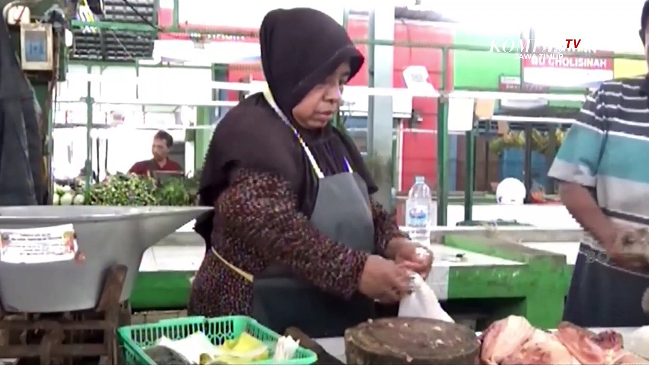 Harga Daging Ayam Potong di Pasar Tradisional Bunulrejo Kota Malang ...