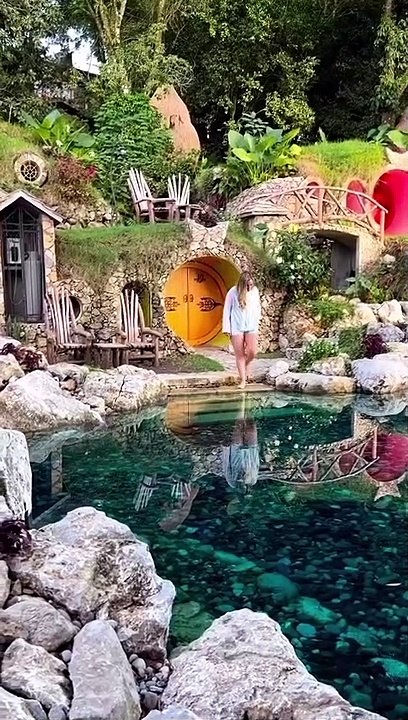 Fairytale Moment At The Hotel Tapasoli in Xilitla, Mexico - video ...