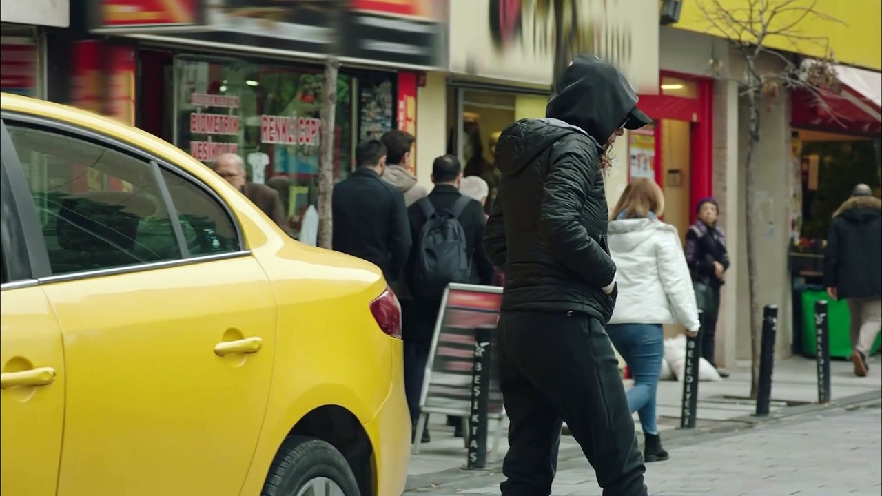 Avlu / The Yard - Episode 22 (English Subtitles) - video Dailymotion