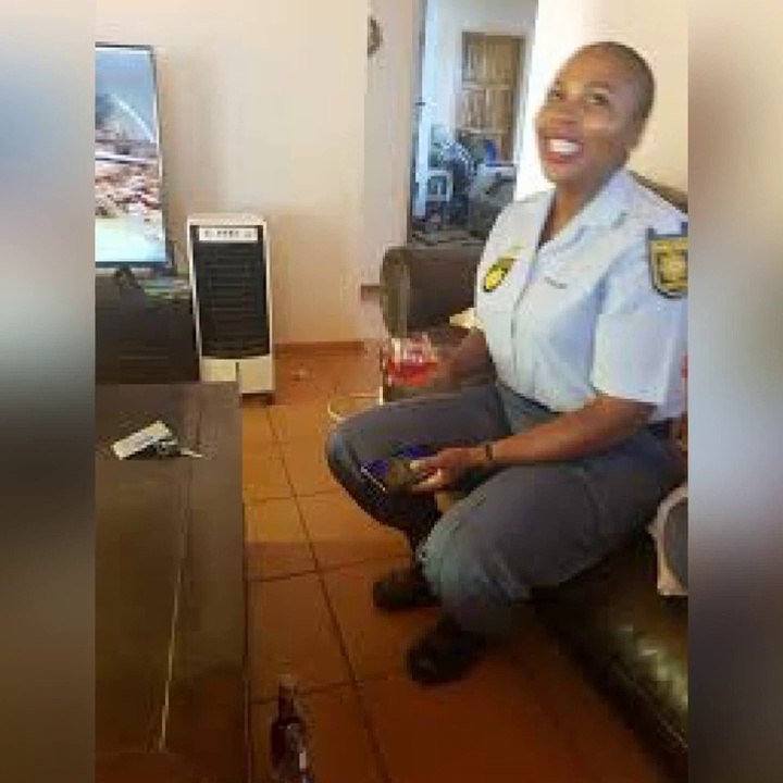 SOUTH AFRICA POLICE WOMAN VIRAL VIDEO,SA POLICE WOMAN VIRAL VIDEO ...
