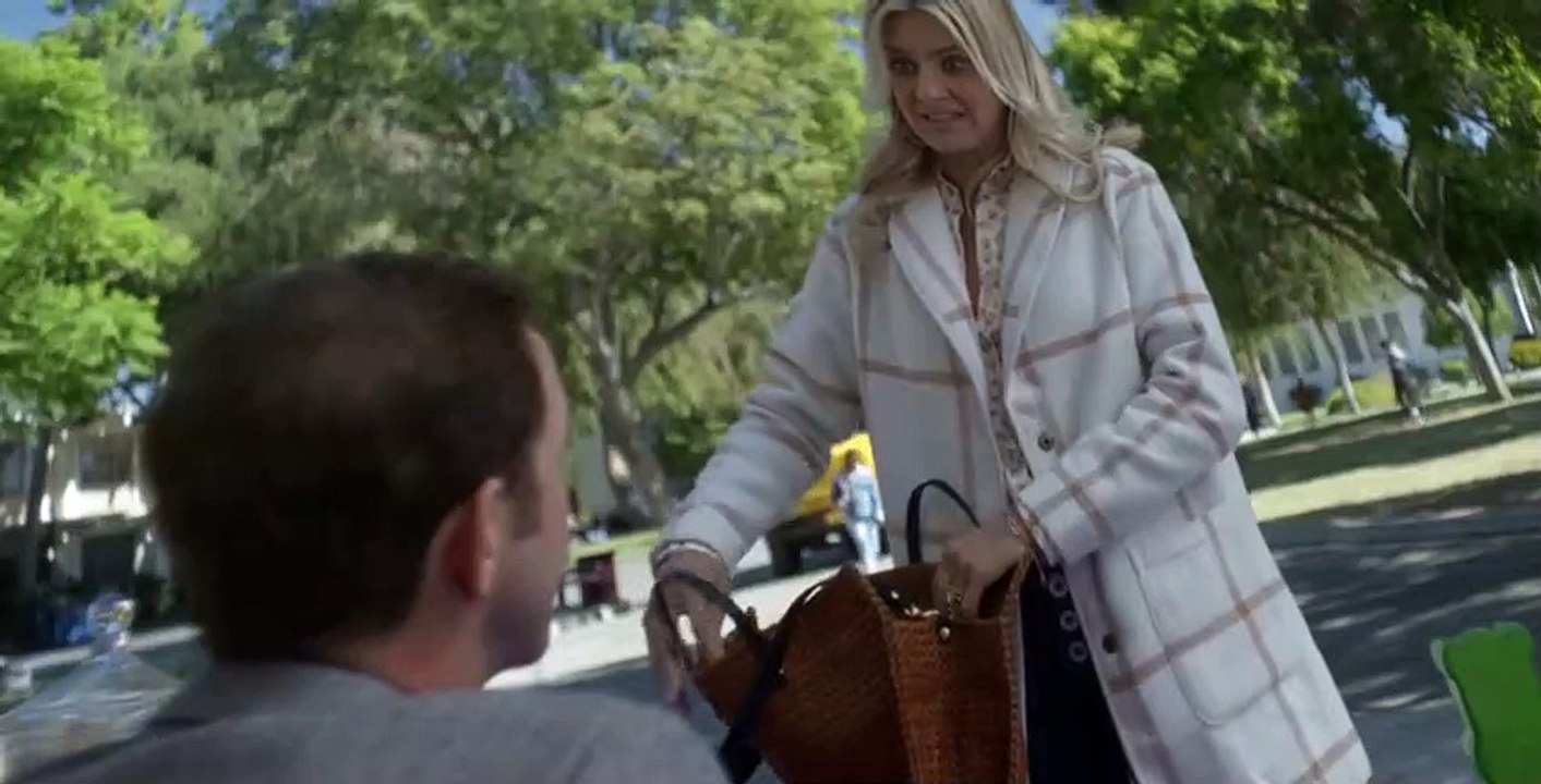 Pivoting S01 E08 - video Dailymotion