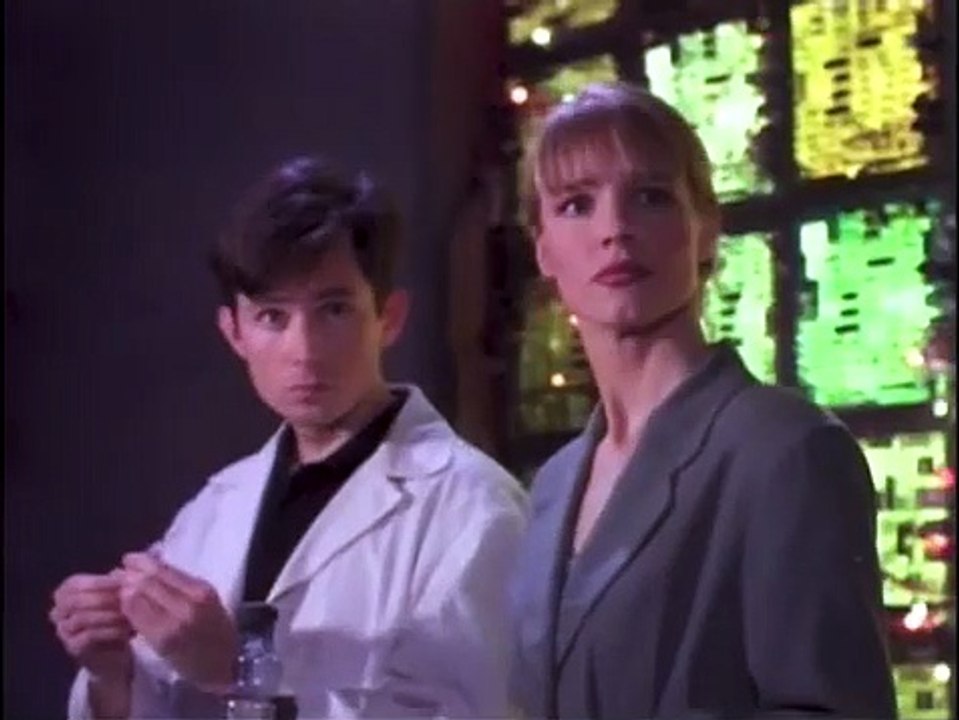 Invisible: The Chronicles of Benjamin Knight | movie | 1993 | Official ...