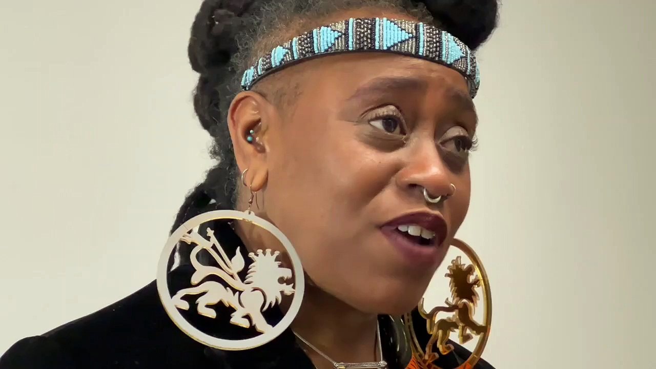 Leeds poet Khadijah Ibrahiim talks about her involvement in the Leeds ...