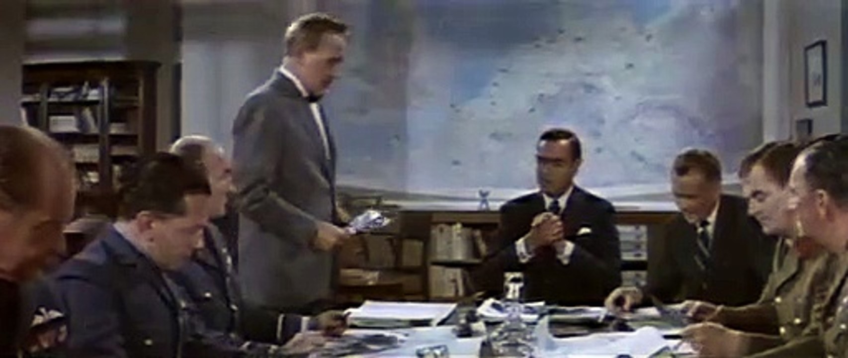 Operation Crossbow | movie | 1965 | Official Trailer - video Dailymotion