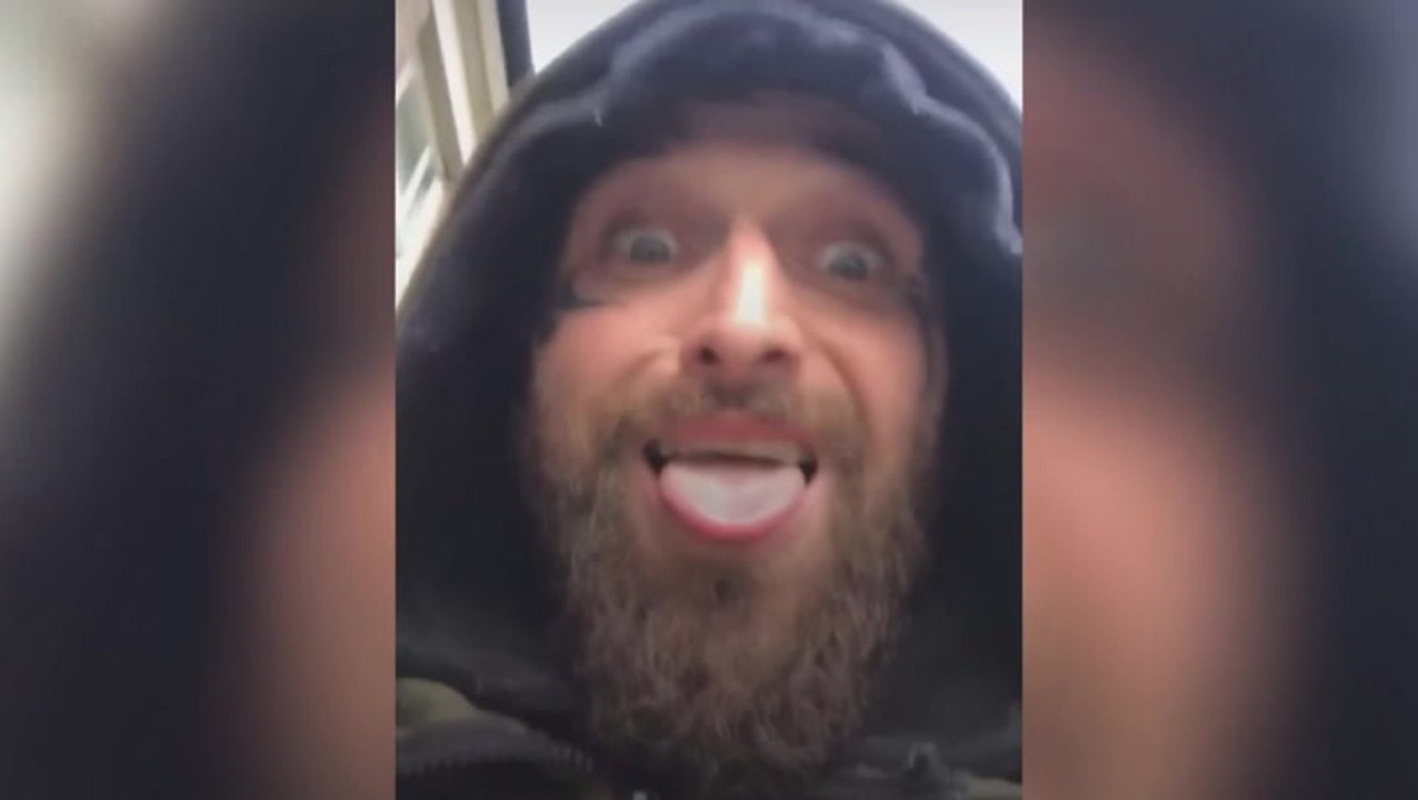 ‘I’m back again’: Wanted man taunts cops by filming himself outside ...