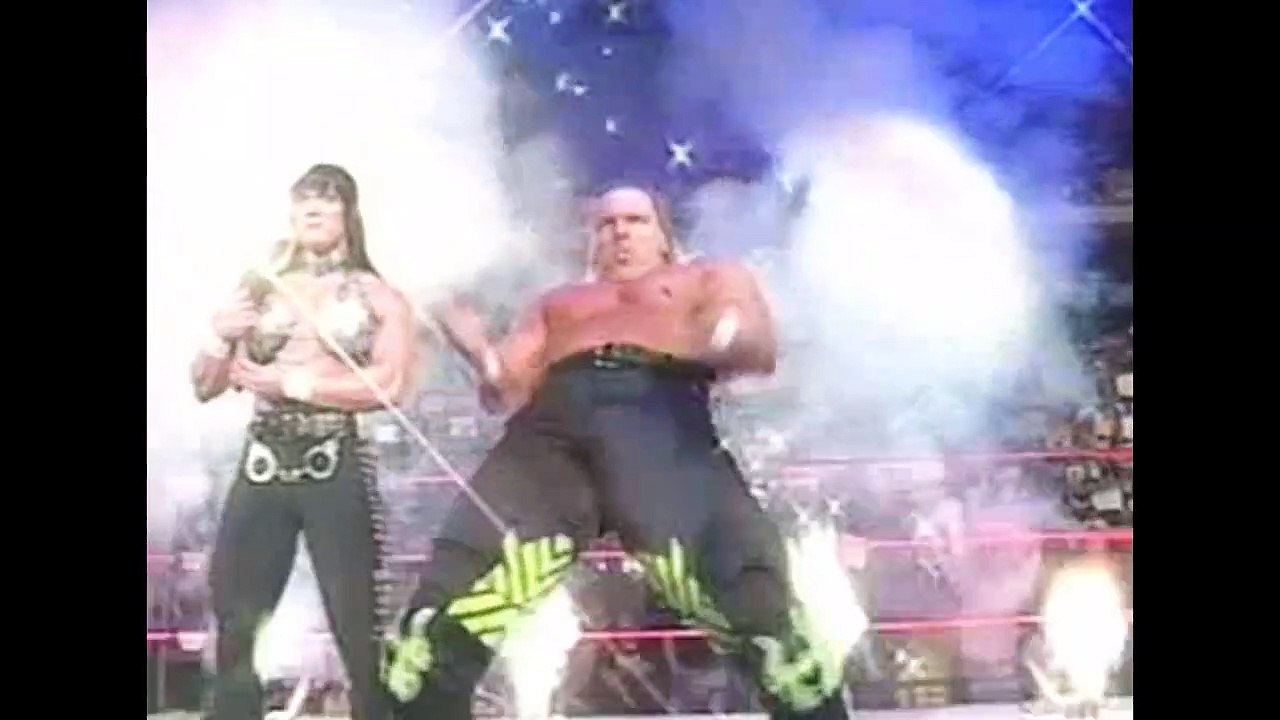 The Rock vs Triple H - WWF Fully Loaded 1998 - video Dailymotion