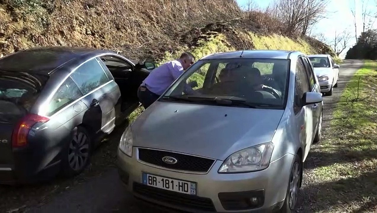 Un berger et deux perchés à l'Elysée ? | movie | 2019 | Official Trailer - video Dailymotion