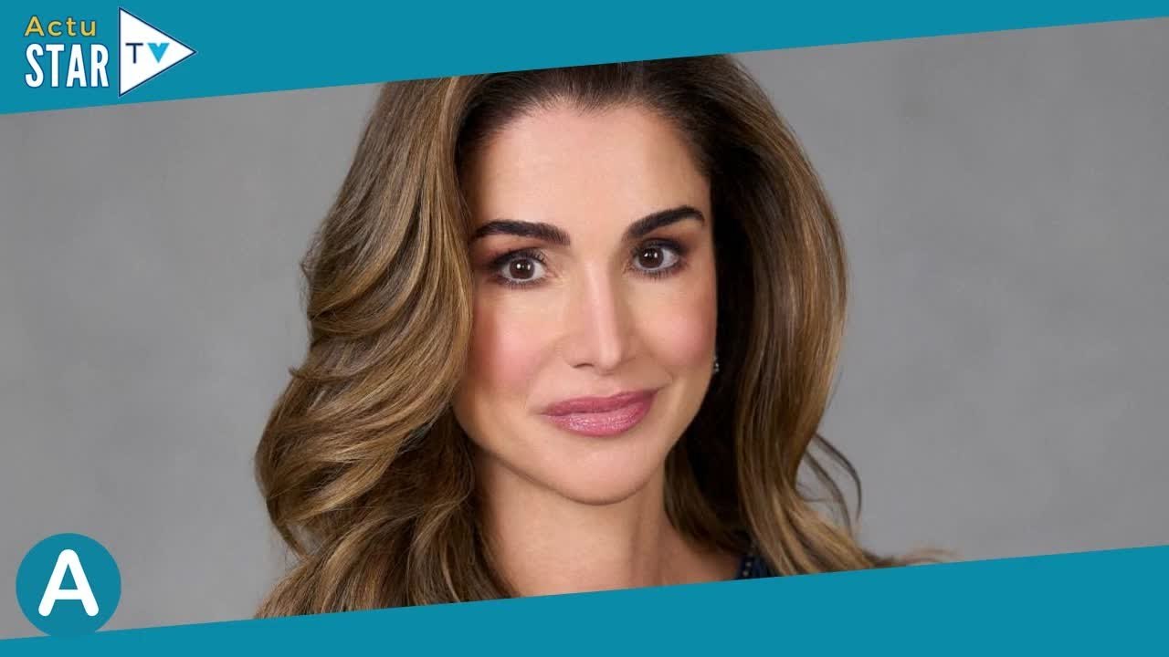 Rania de Jordanie : La reine vole une pièce du dressing de Charlène de ...