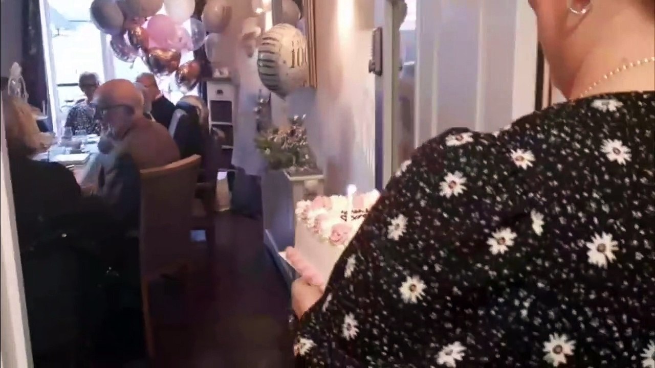 Wartime Wren Norma celebrates her 100th birthday - video Dailymotion