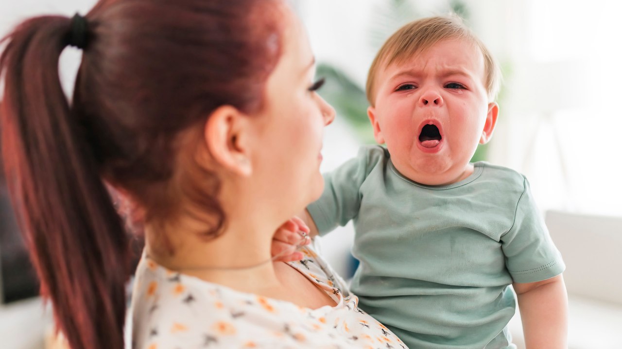 Husten beim Baby: Tipps und erprobte Hausmittel für Eltern - video ...