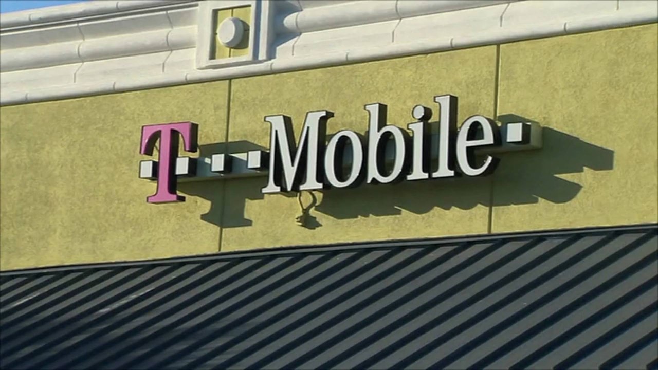 T-Mobile Experiences Service Outages Across US - video Dailymotion