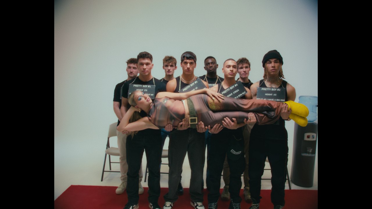 Caity Baser - Pretty Boys - video Dailymotion