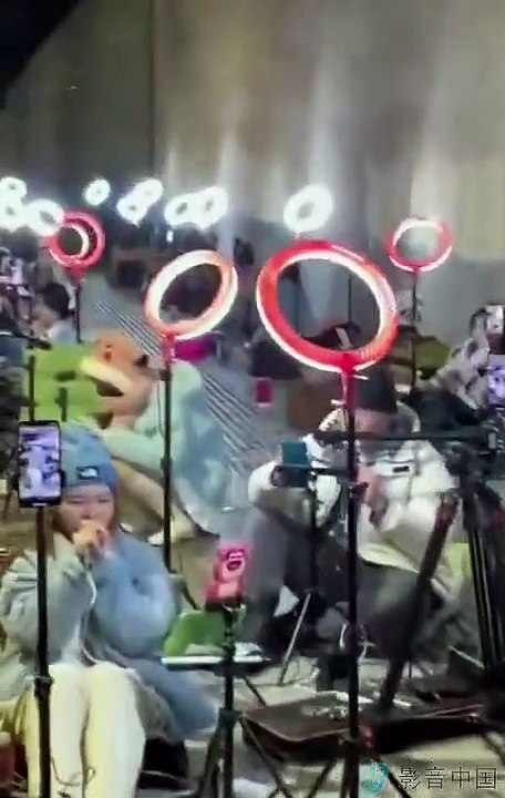 Dystopian Viral Video Shows Dozens of Chinese Streamers Under A Bridge ...